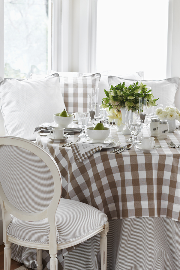 La Tavola Linen - emilybaker