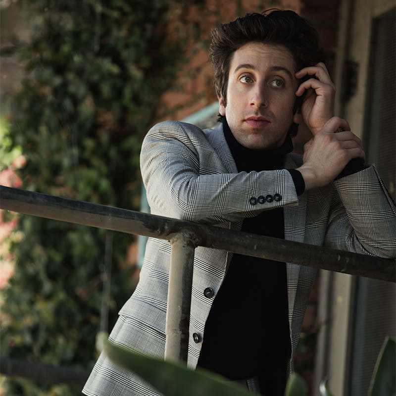 SIMON HELBERG - Hanni Fox