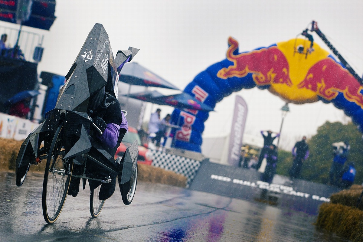 Red Bull BOX CART RACE 2011 - Hiroyuki Furuta