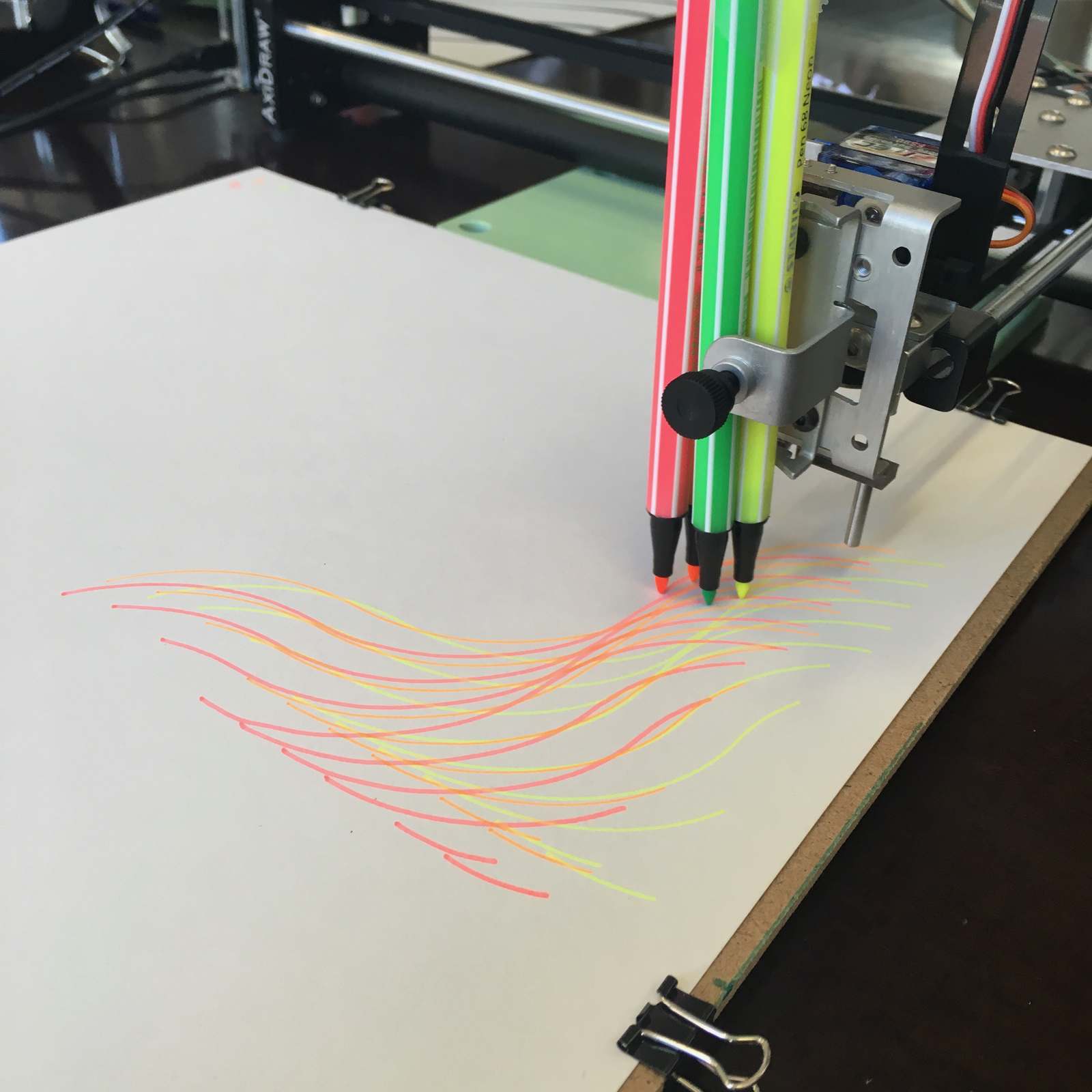 Machine Love 2 The Axidraw Penplotter - www.hansje.net