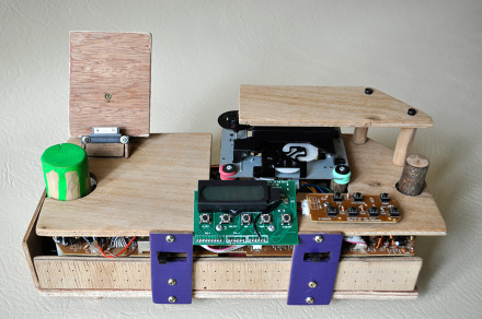 Cd player - radio - ipod dock - Re-inventing