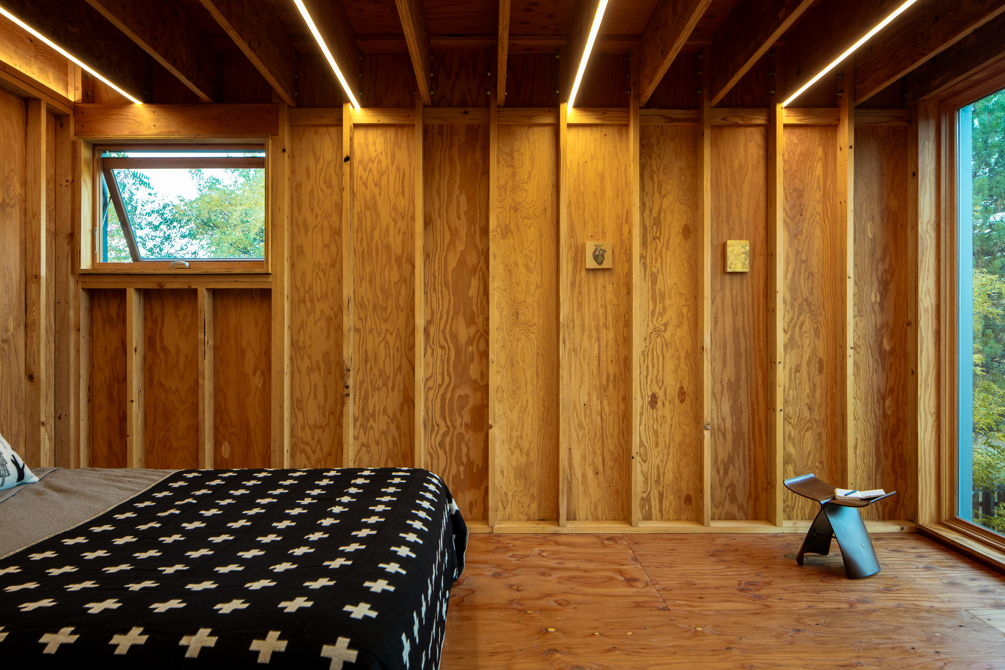 INSIDE OUT HOME - tres birds