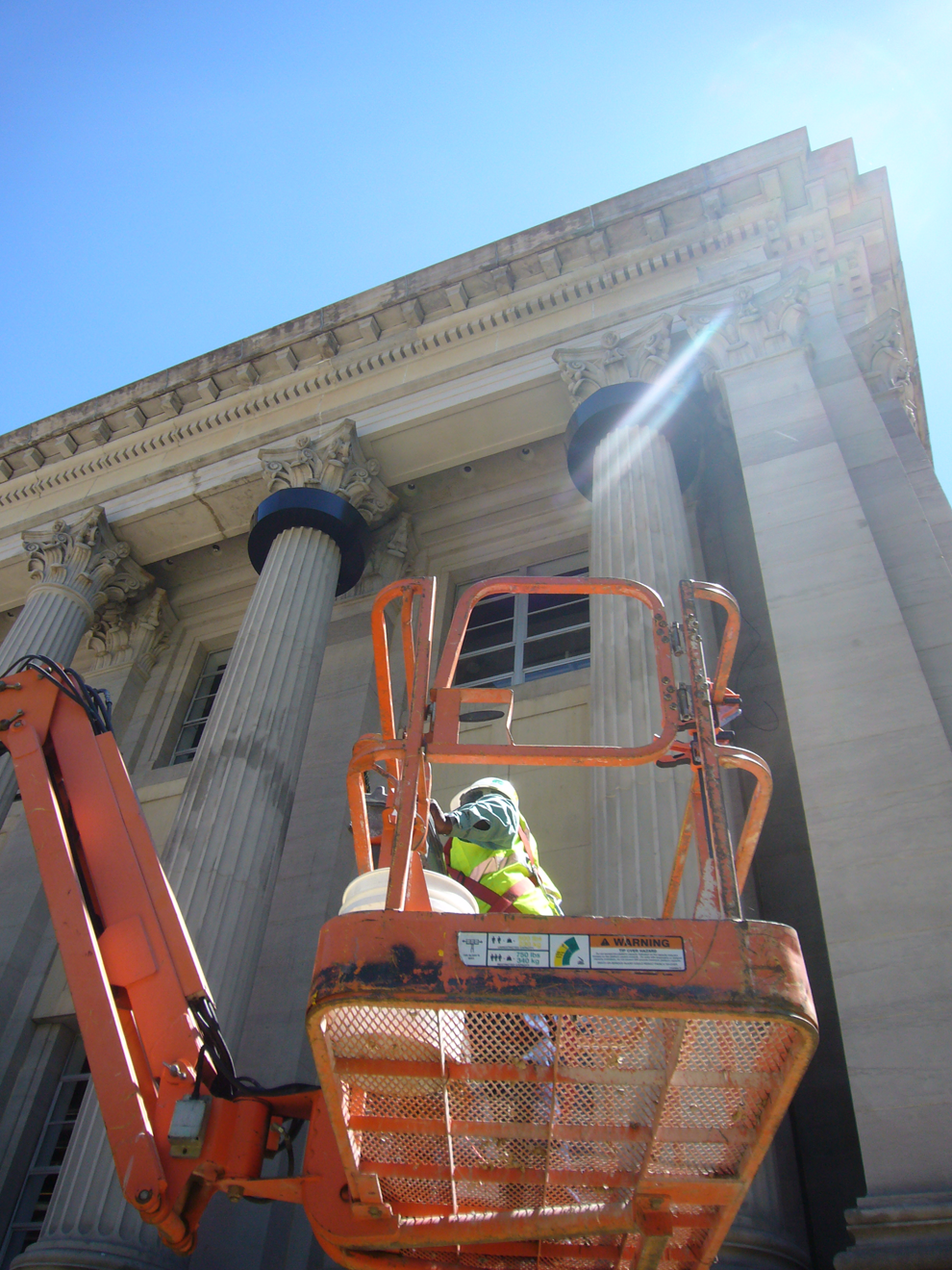 MCNICHOLS BUILDING: BIENNIAL OF THE AMERICAS - tres birds