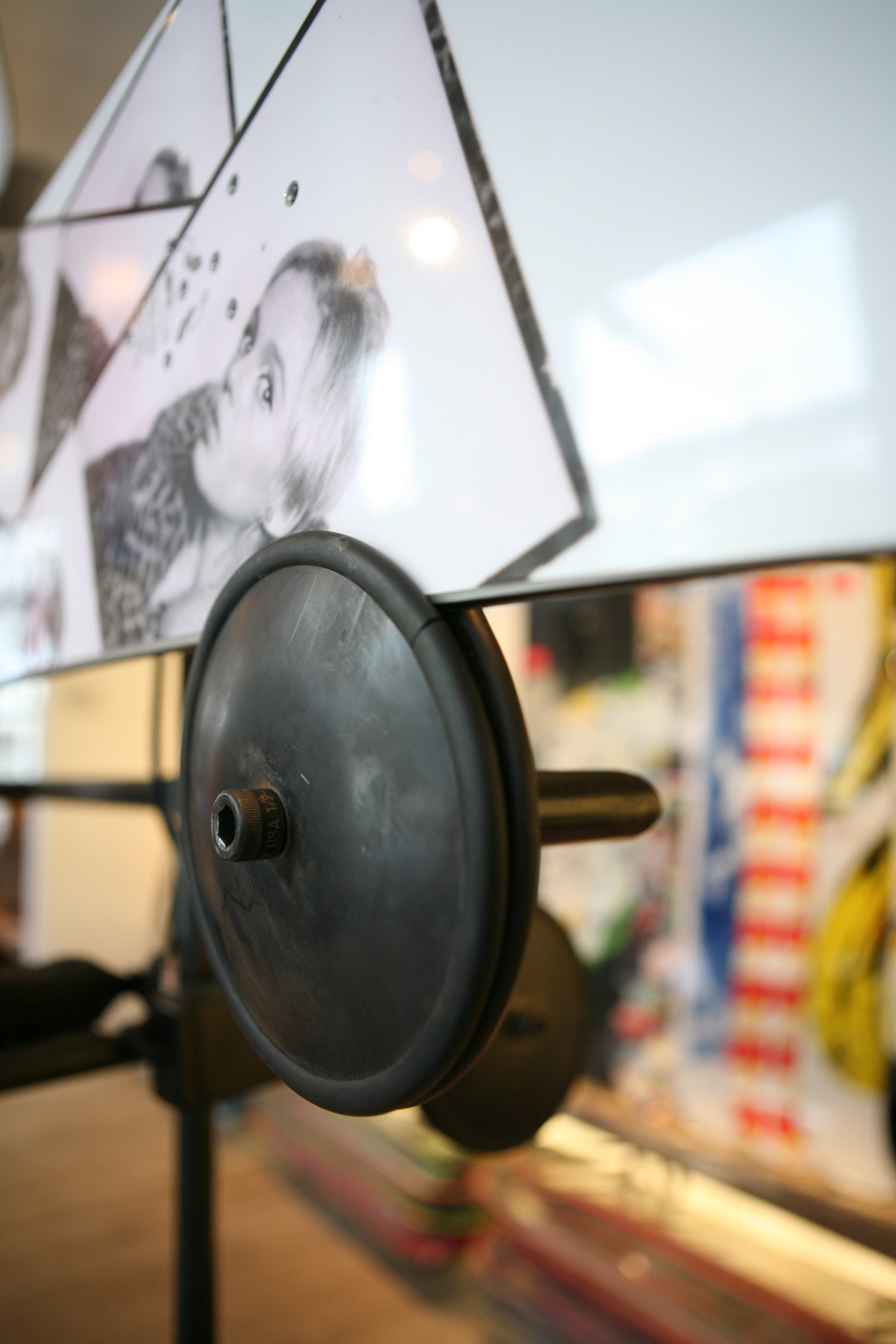 BURTON: VAIL FLAGSHIP RETAIL STORE - tres birds