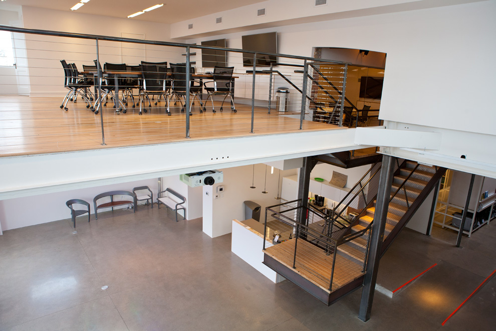 VISUAL INTEREST - tres birds