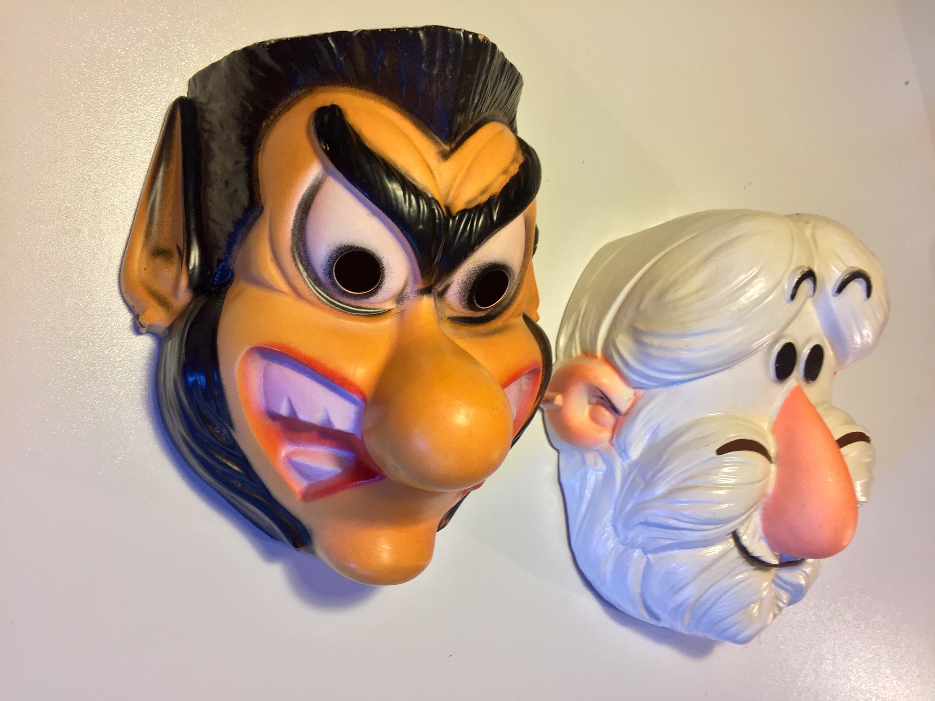 Les masques César - velvet galerie - mobilier design - Quasar Khanh ...