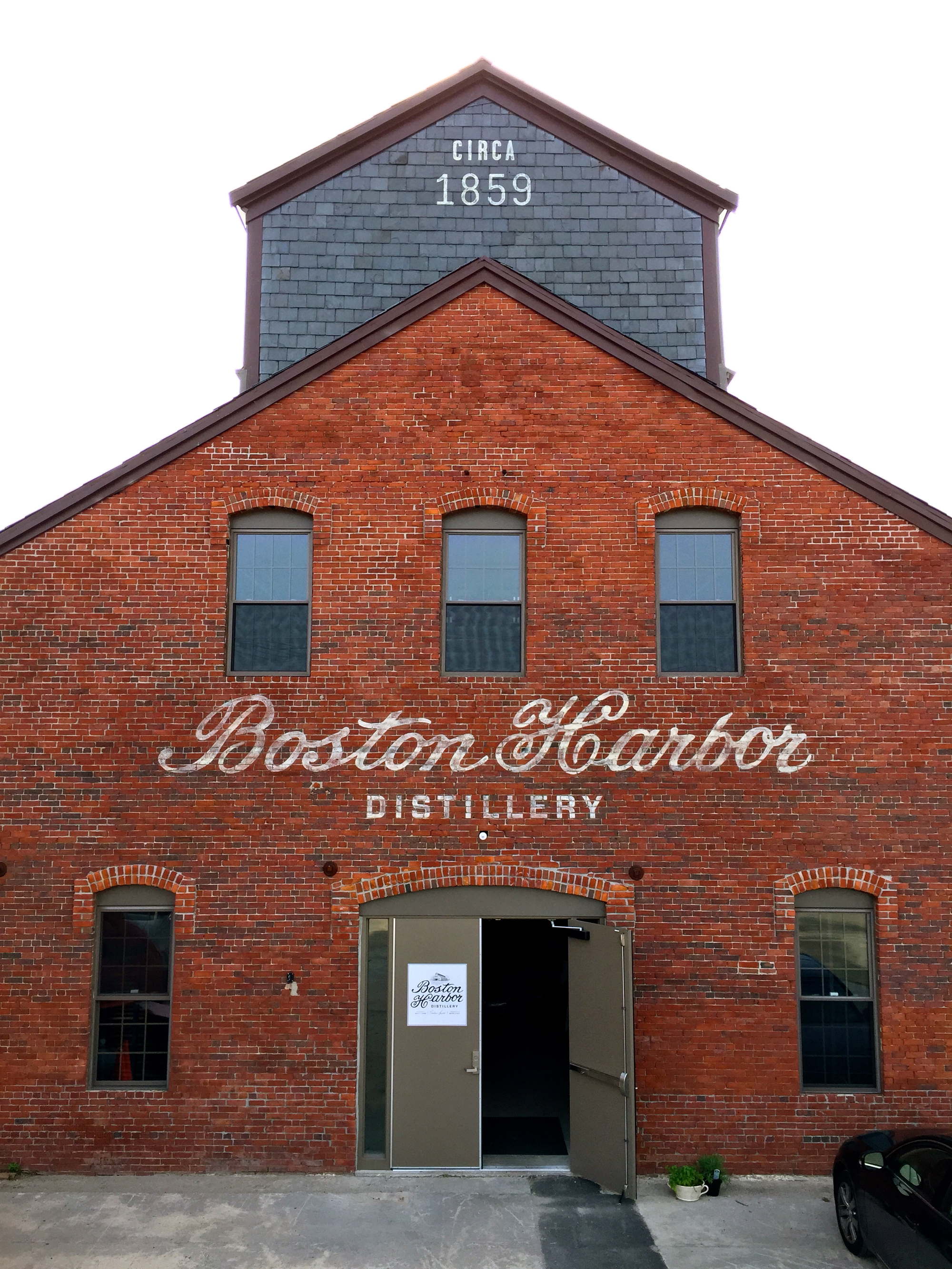Boston Harbor Distillery - bestdressedsigns.com