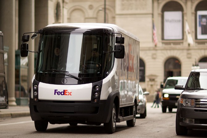 FedEx electric vehicle tour - Sam Holder Creative Portfolio