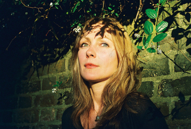 On the Street - the photography of victoria hannan