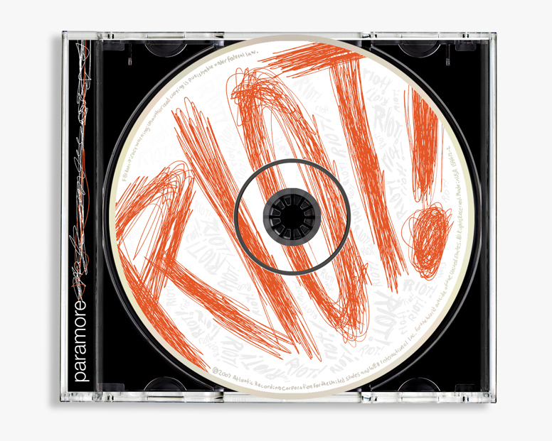 PARAMORE / RIOT! - obriski