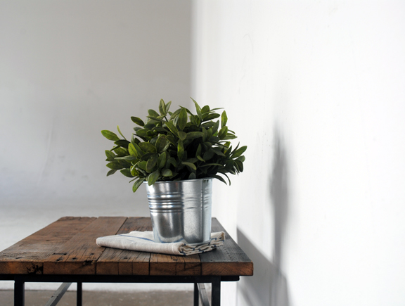 Shipping Side Table - SAW