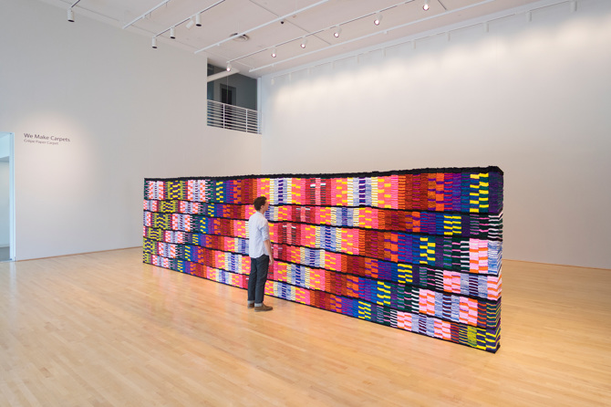 Crêpe Paper Carpet - WE MAKE CARPETS