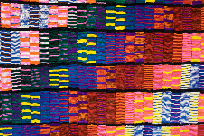 Crêpe Paper Carpet - WE MAKE CARPETS