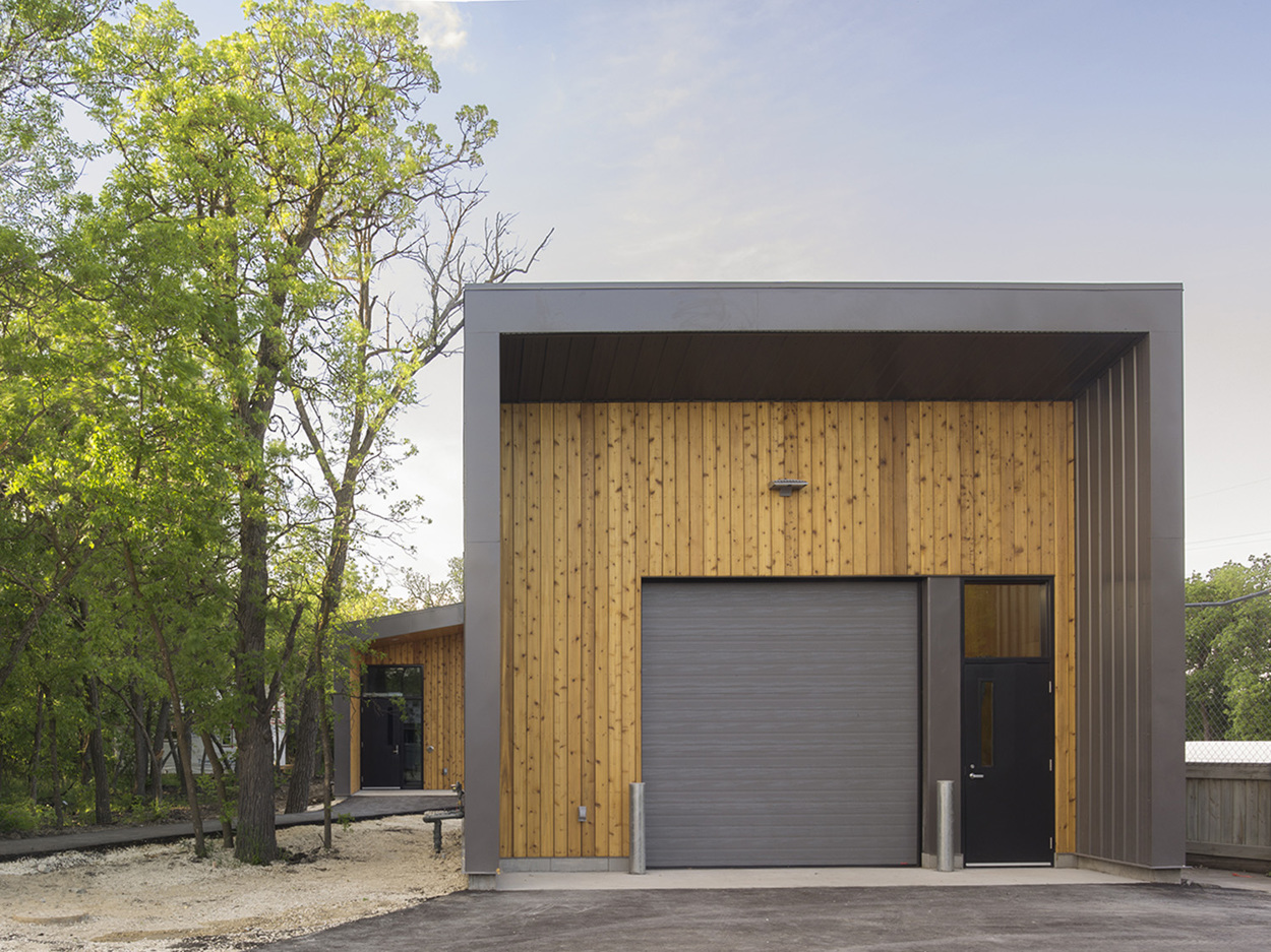 Camp Manitou Outdoor Hockey Facility - 1x1 architecture