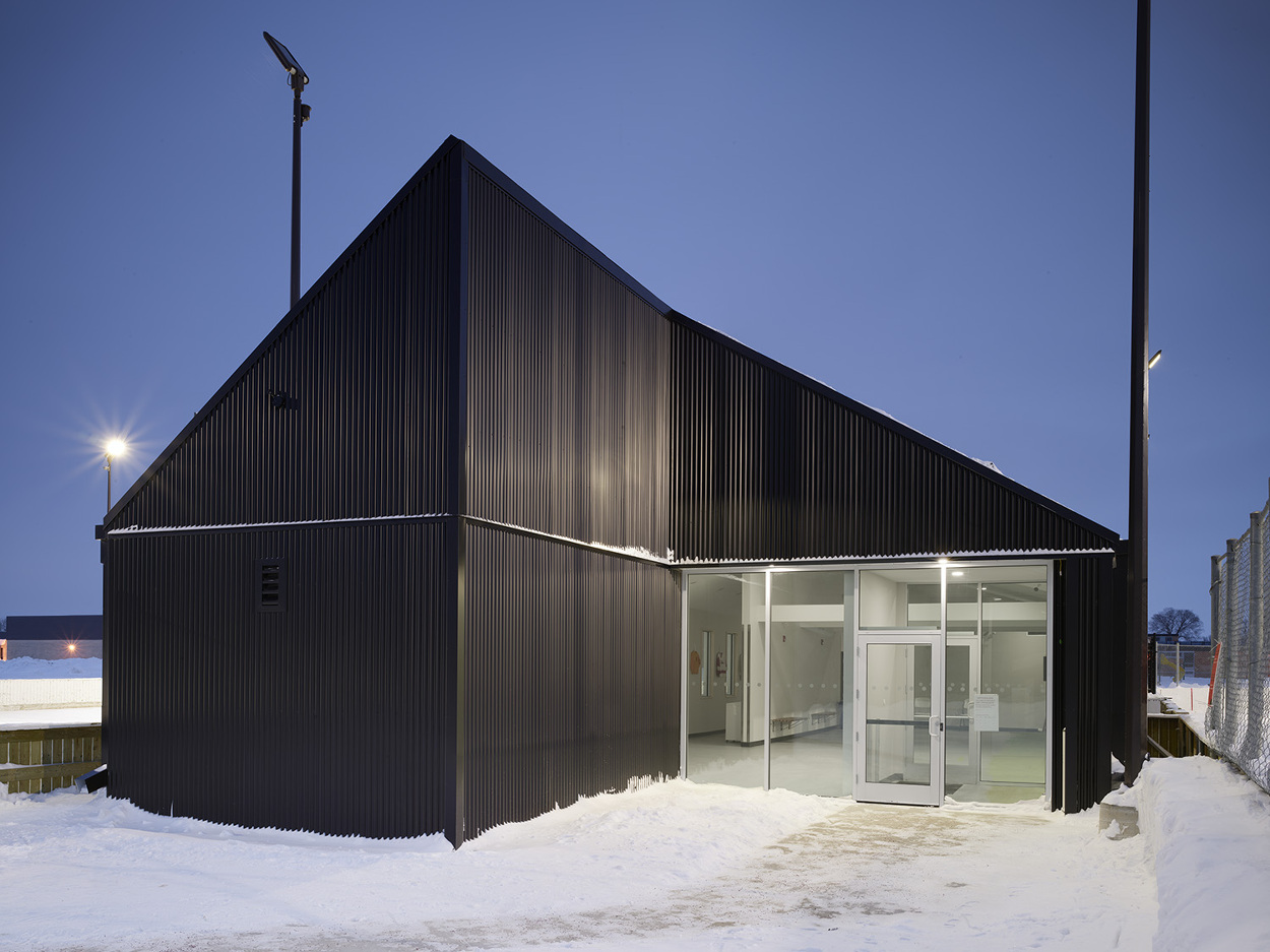 Assiniboia West Skate Change Building - 1x1 architecture