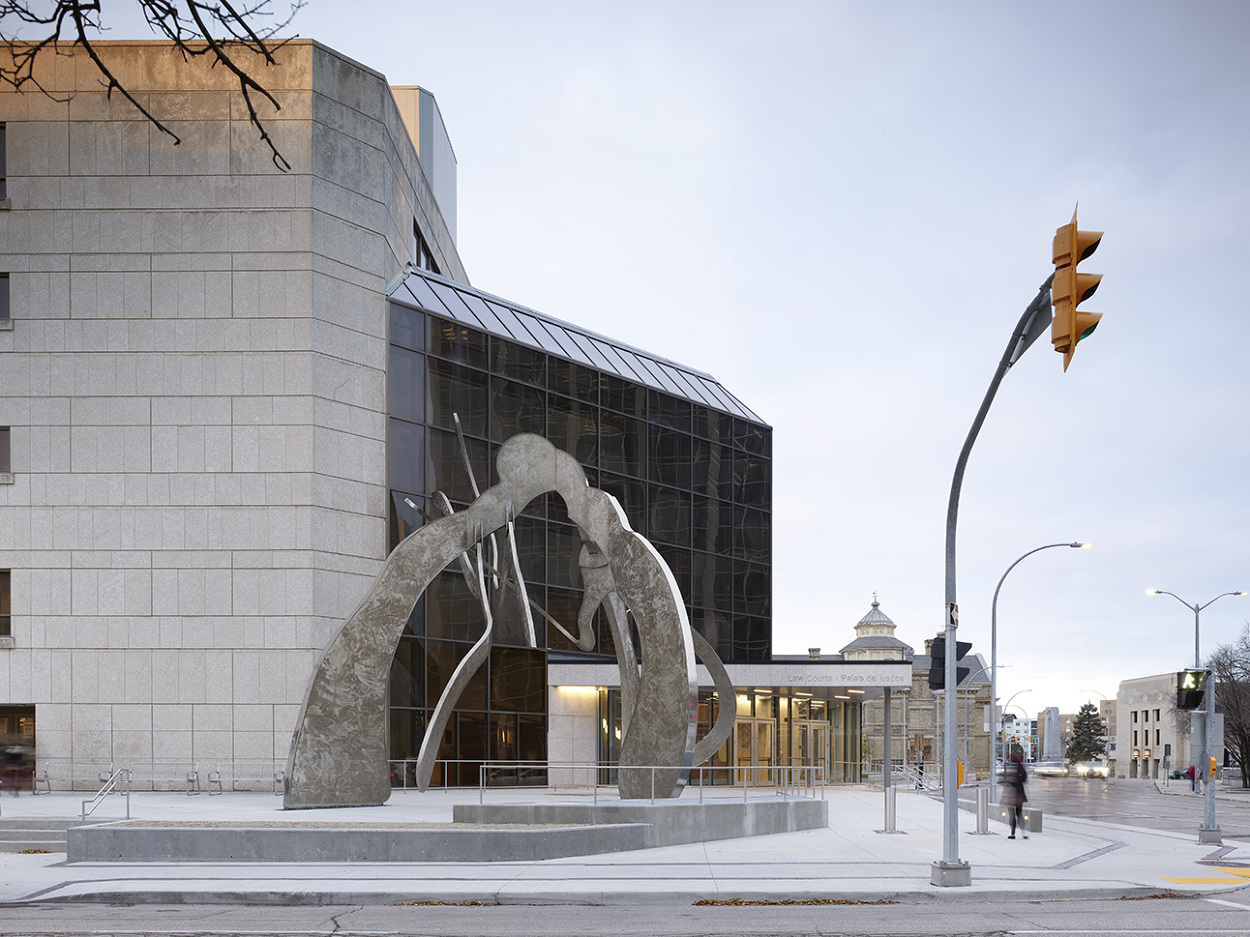 Manitoba Law Courts - 1x1 architecture