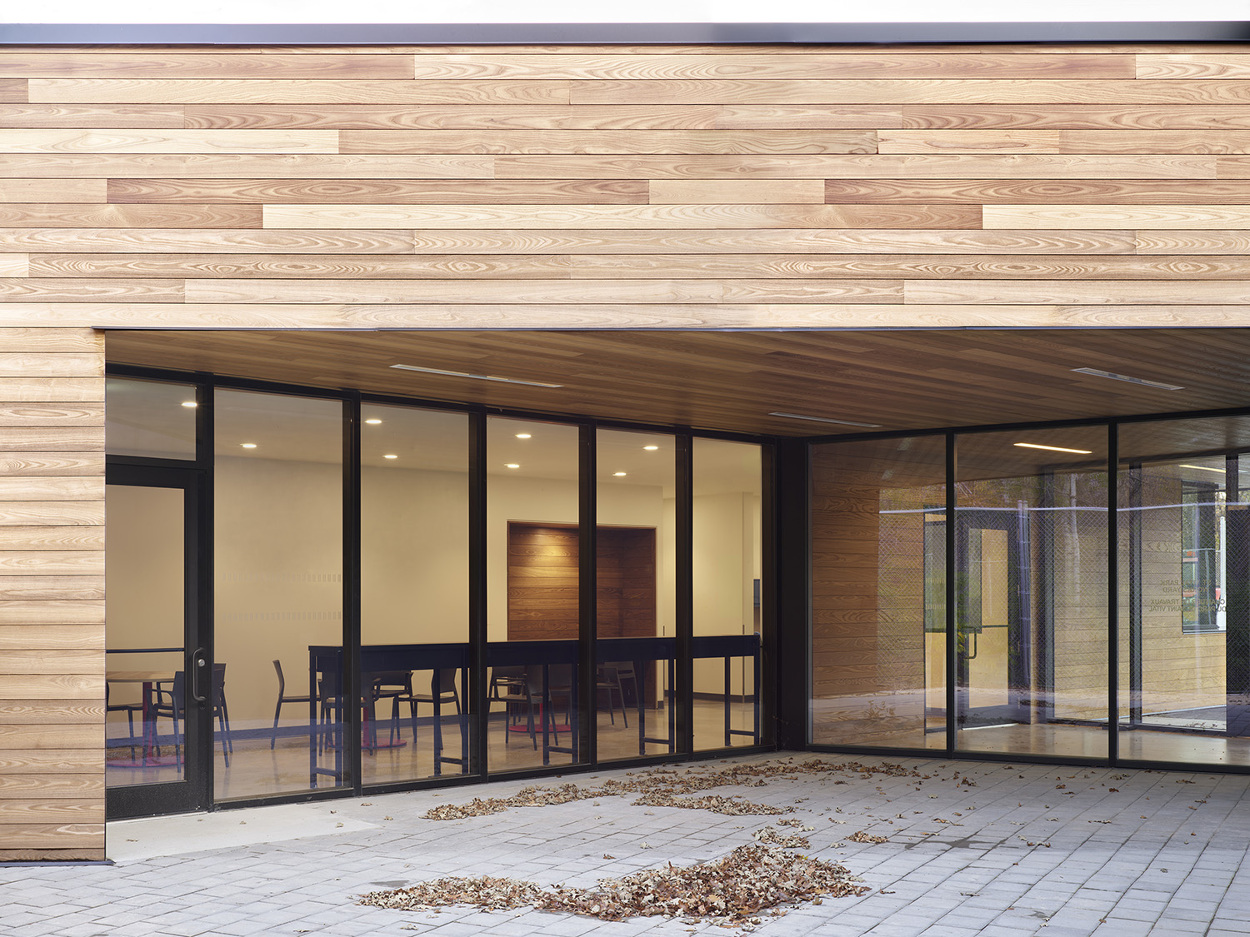 St. Vital Park Staff House - 1x1 architecture