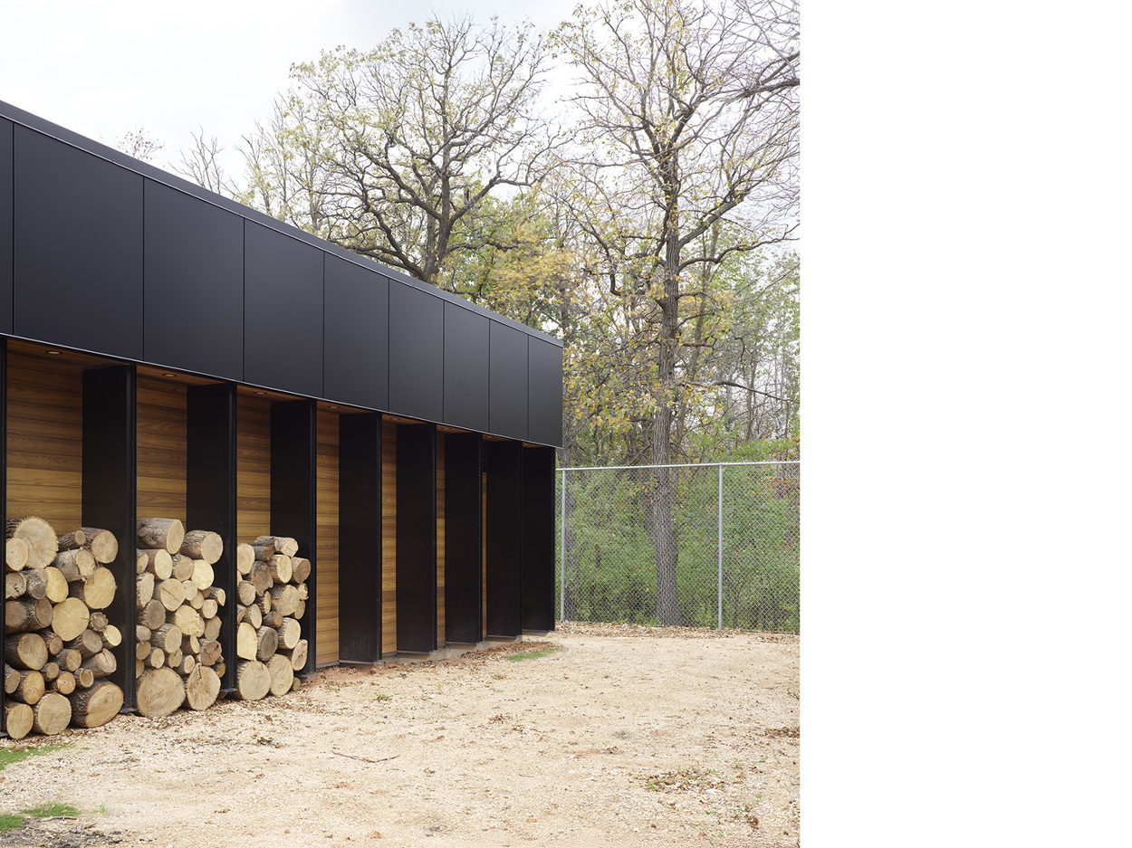 St. Vital Park Staff House - 1x1 architecture