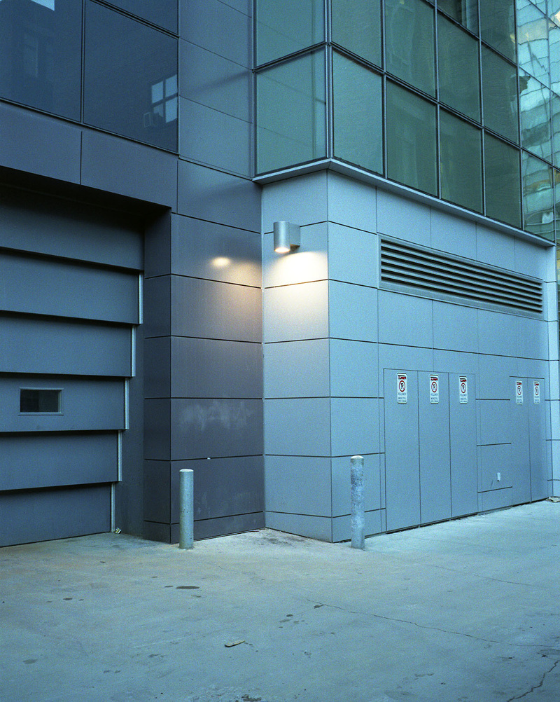 On/Off - Peter Currie