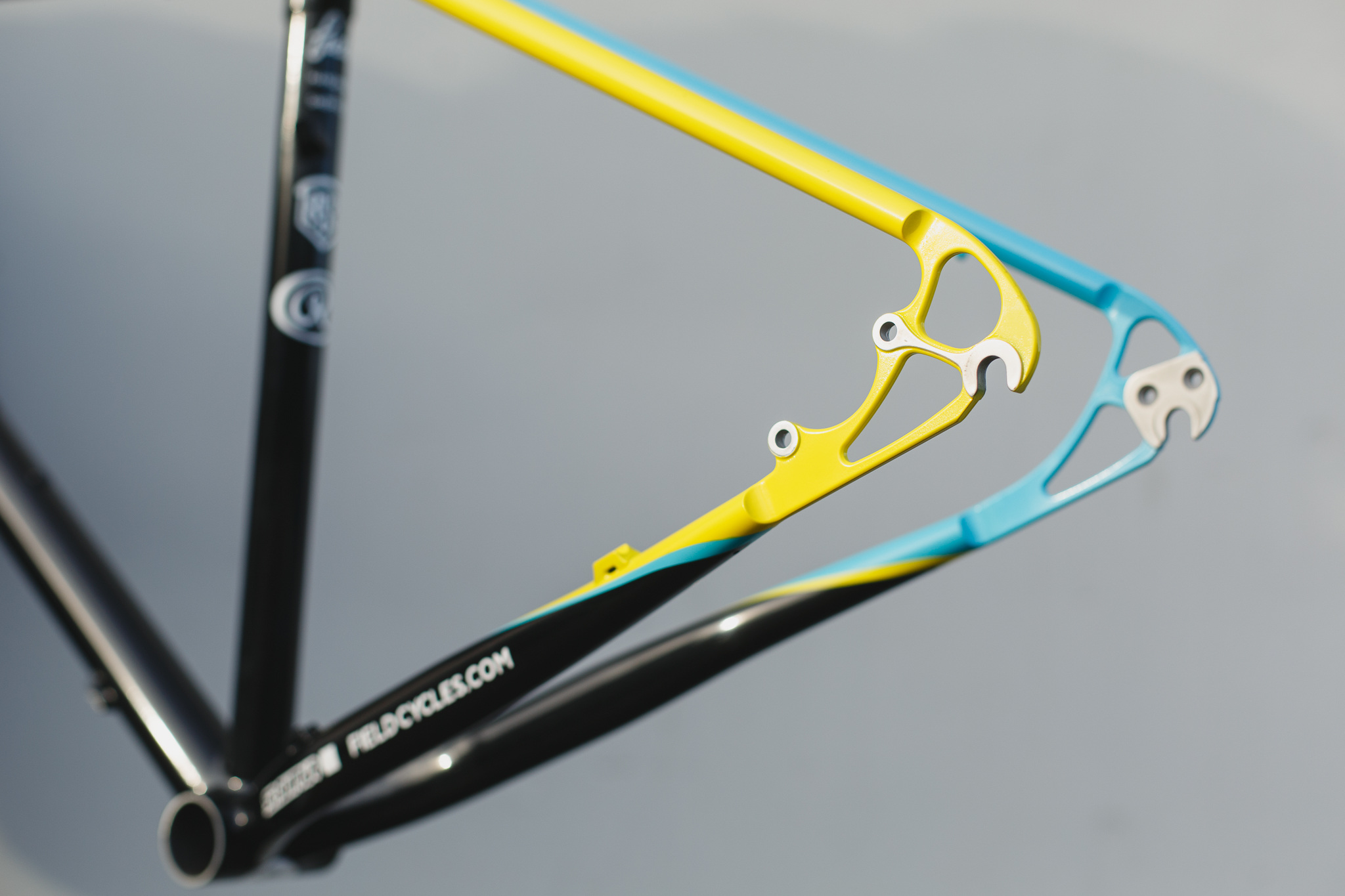 Race frame for Lomas. - cromaworks.com