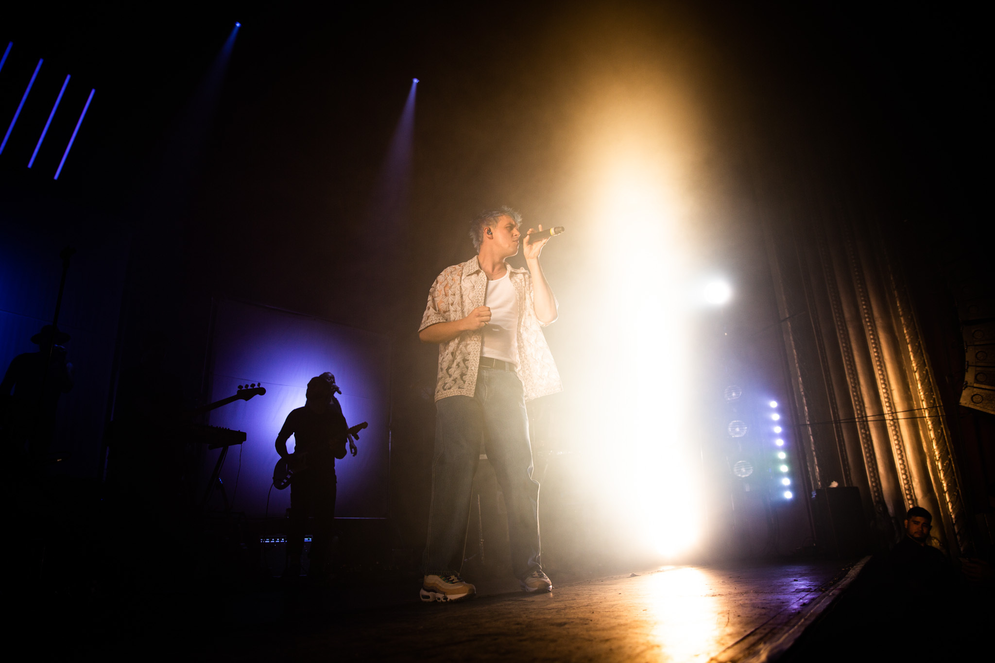 Les Louanges, CRASH - mathieu poirier