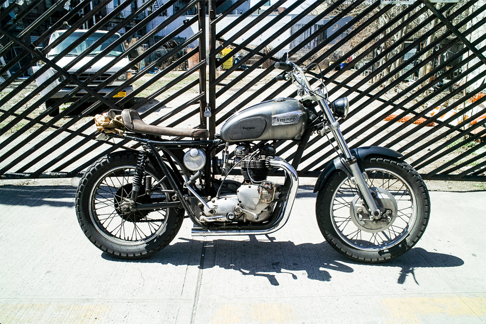 1968 Triumph TR6 - Vintage Motorcycle Rentals