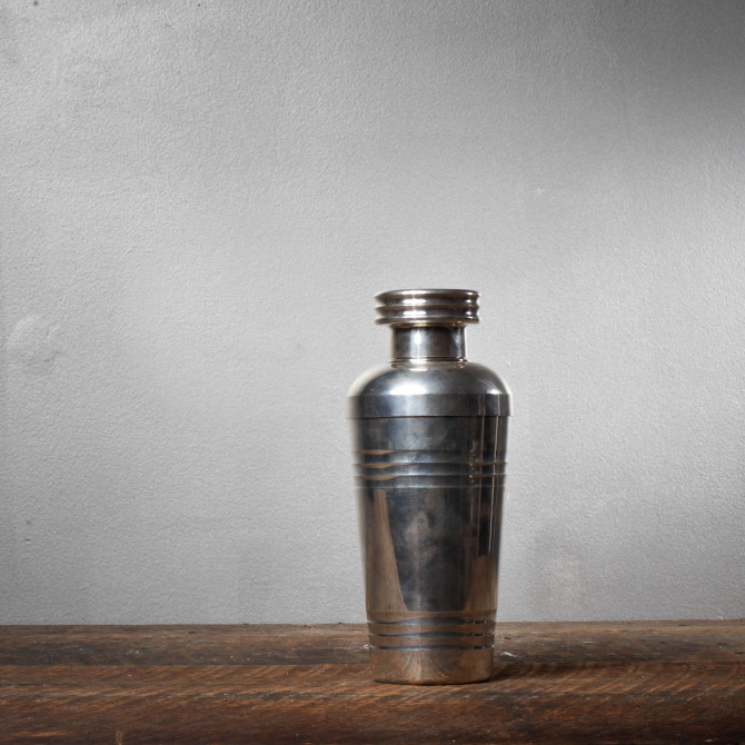 Art Deco Cocktail Shaker - Aesthetic Correlation