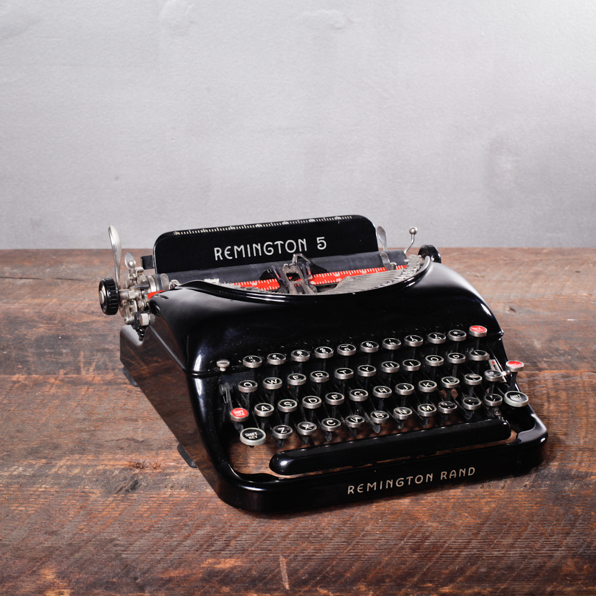 Remington #5 Streamline Typewriter - Aesthetic Correlation