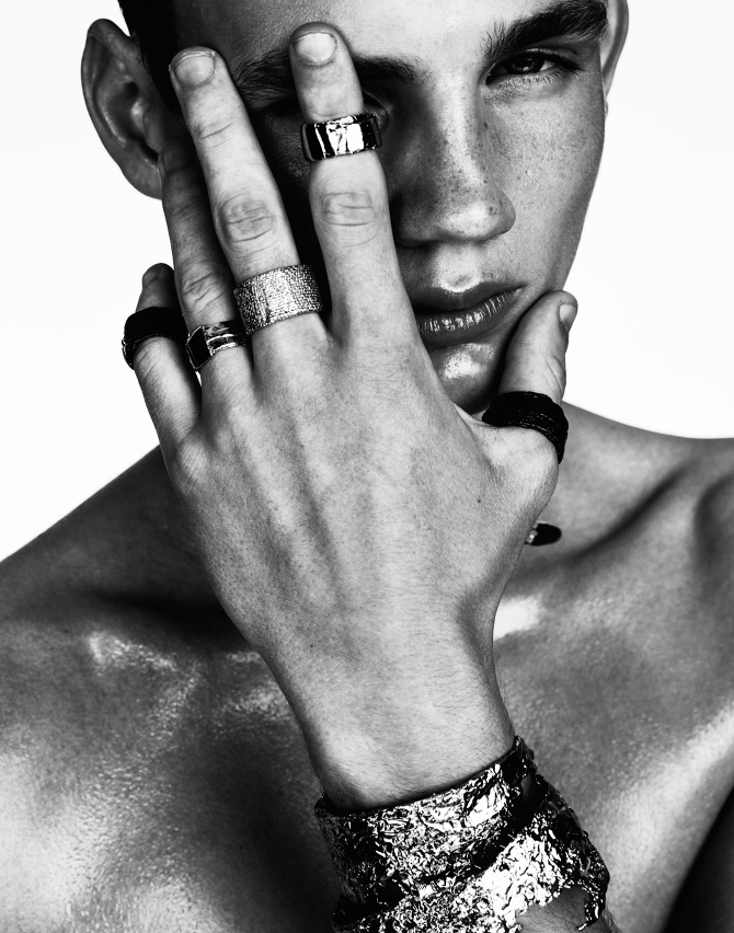 THE FUTURE - www.grahamcruz.com