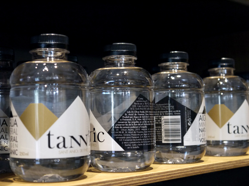 Tannic / Water Packaging - Bel Diví