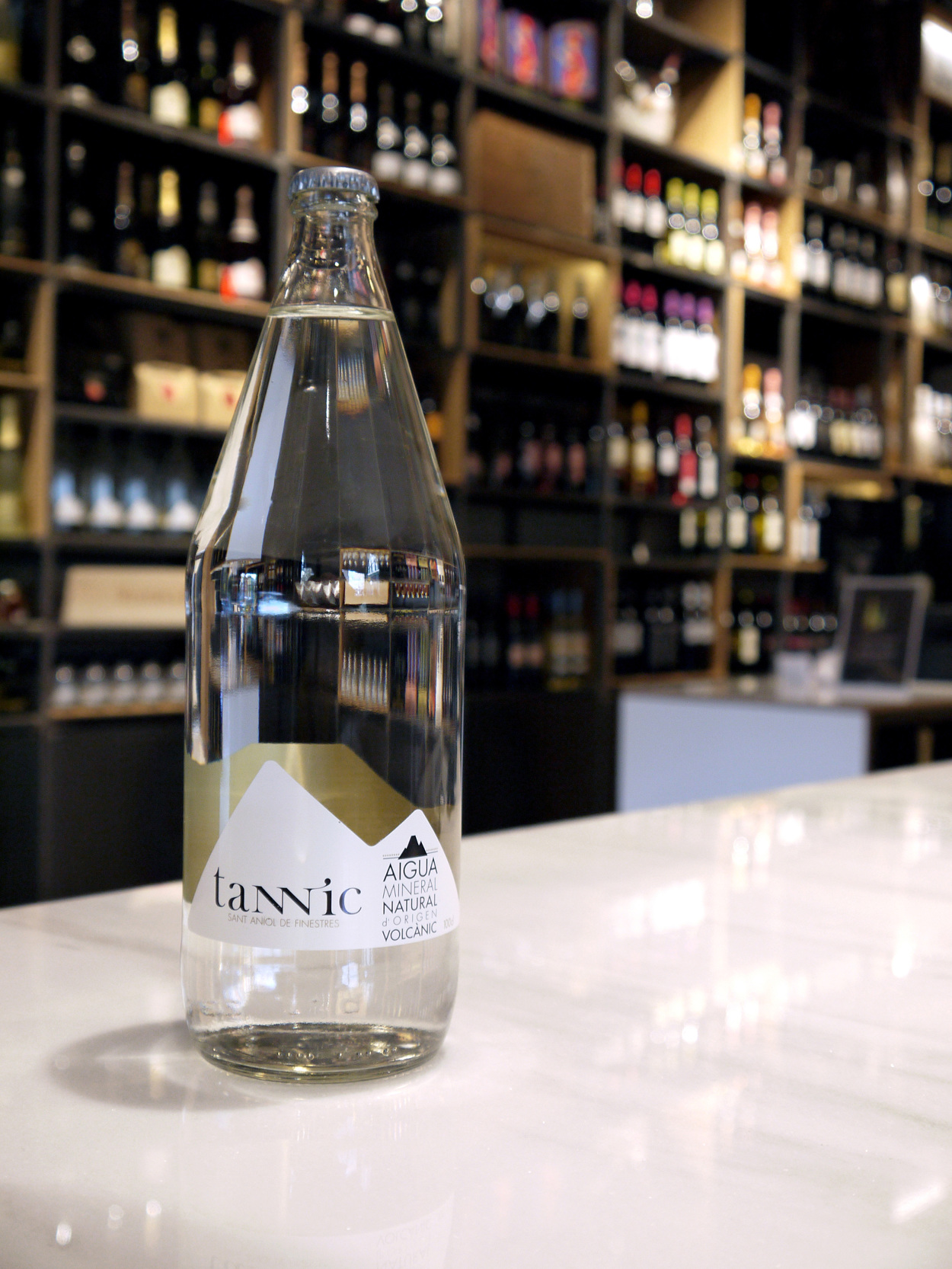 Tannic / Water Packaging - Bel Diví