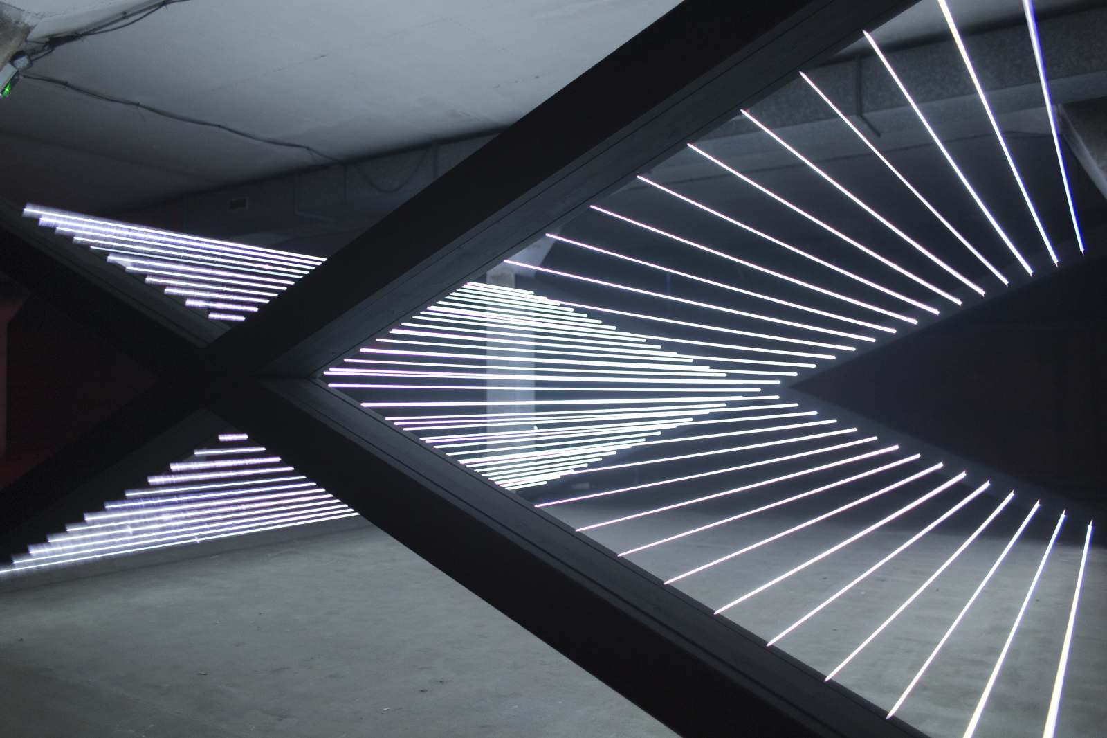 _ZERO POINT TWO - NONOTAK studio