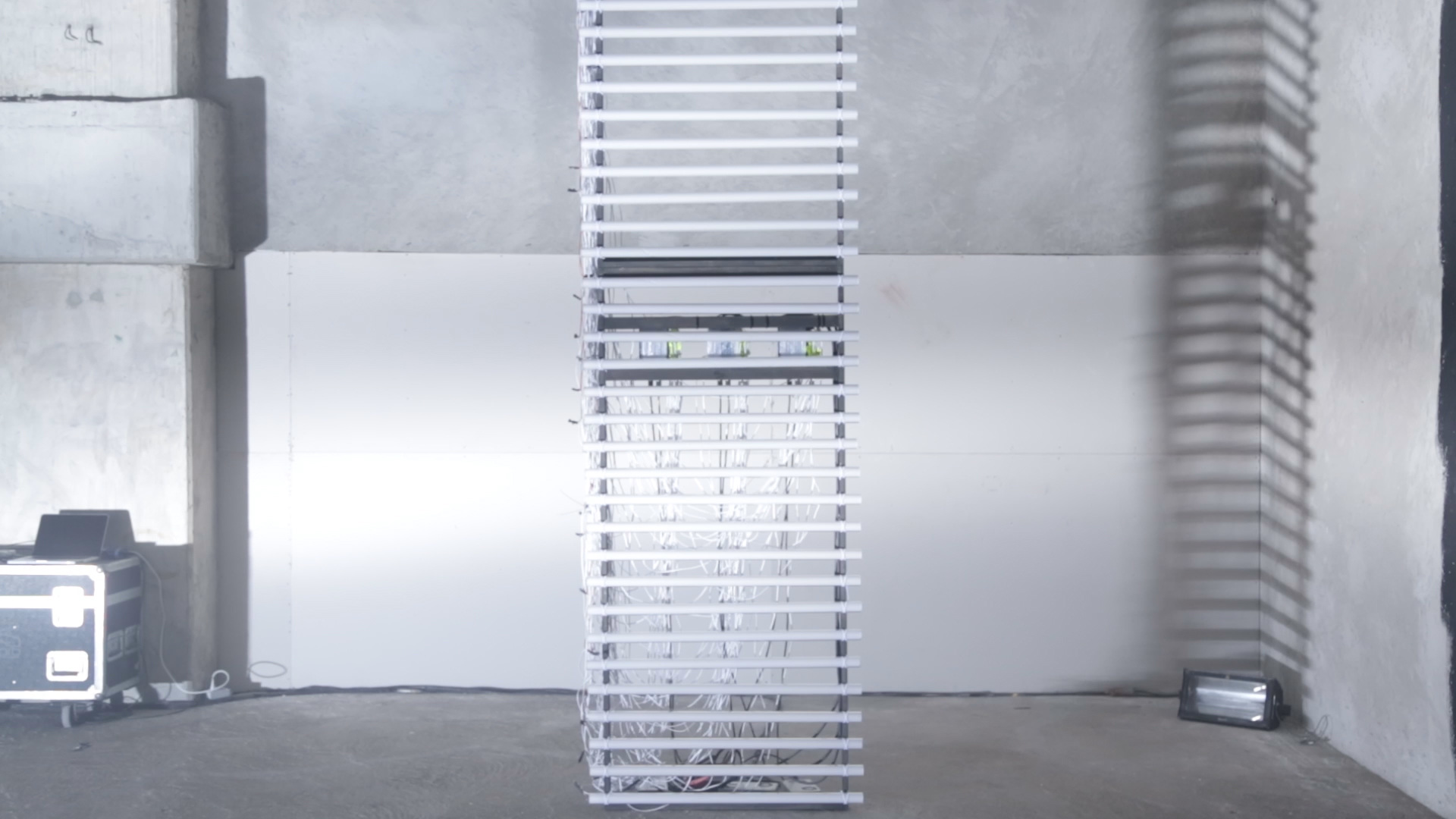 _MONOLITH - NONOTAK studio