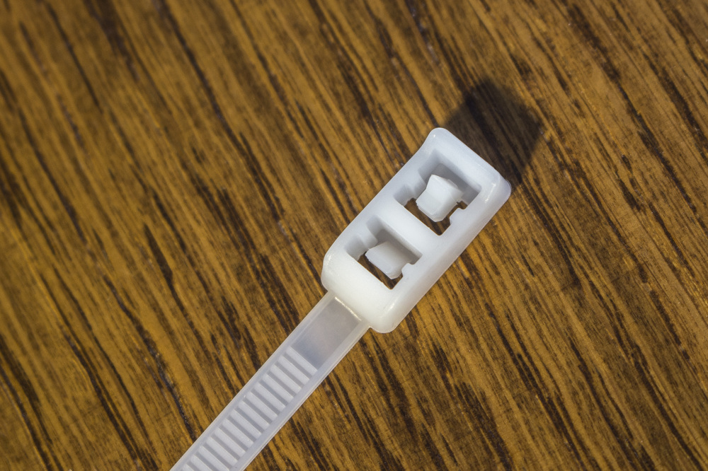 Dual Zip Cable Tie - Gihoon Song