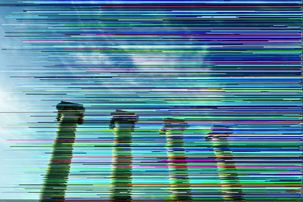 Glitch - Andre Vicentini • Creative • Visual Designer