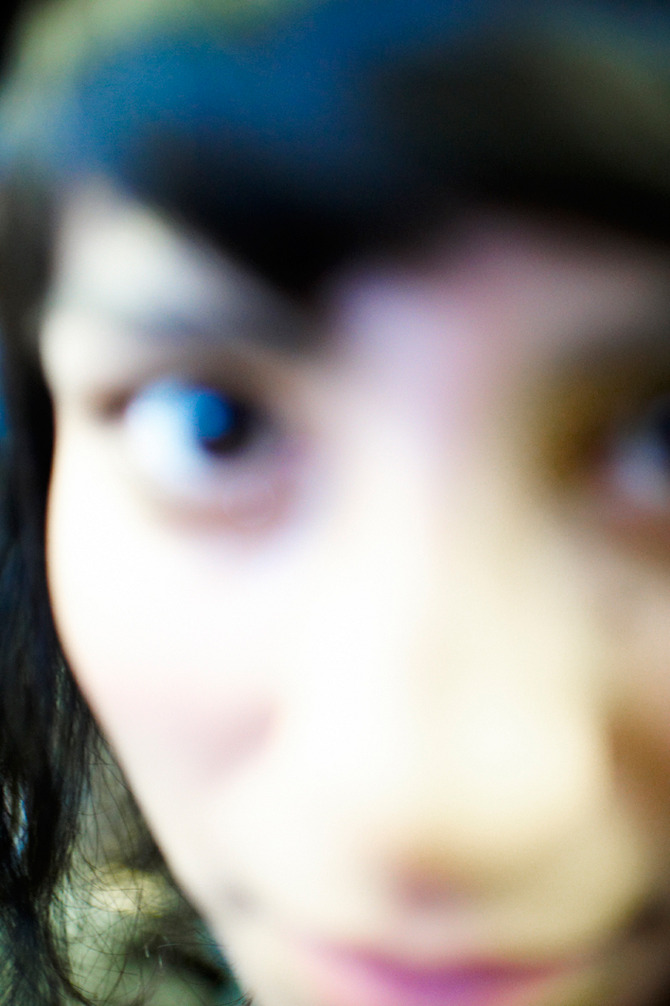 Natalia - Device Photography