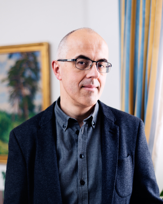 A Perfect Guide-Portraits - David Nabavi Photography