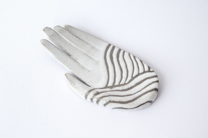 CERAMIC HANDS - Kaye Blegvad