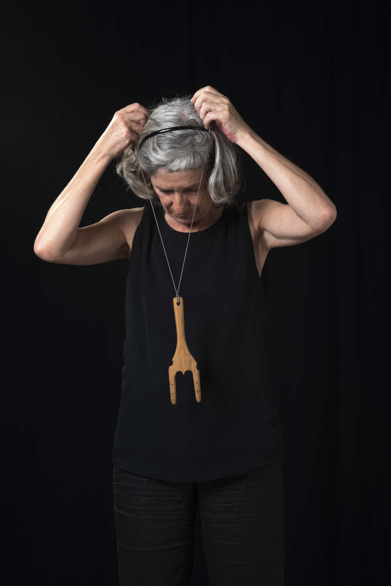 Dedos extra - Marília Maria Mira