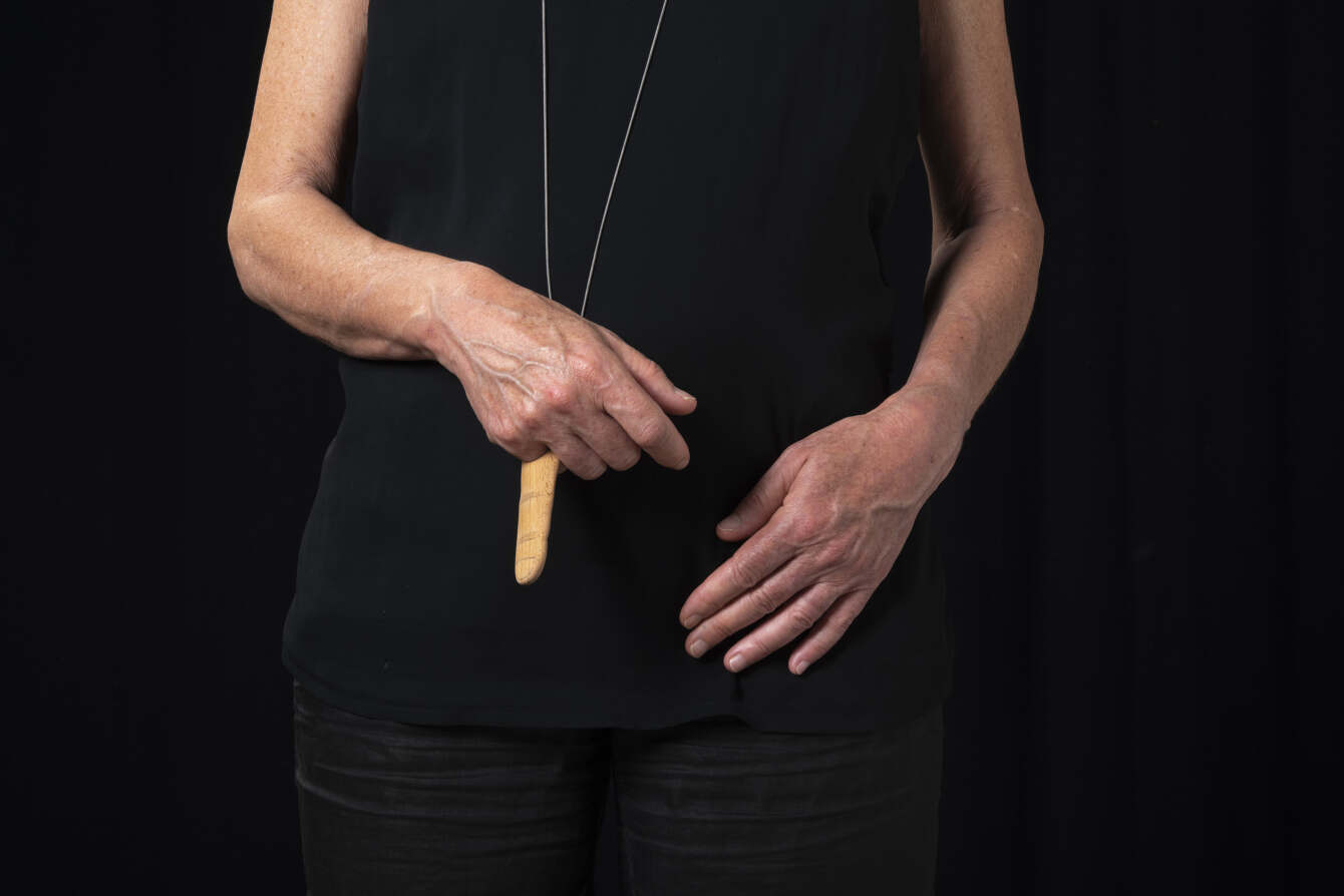 Dedos extra - Marília Maria Mira