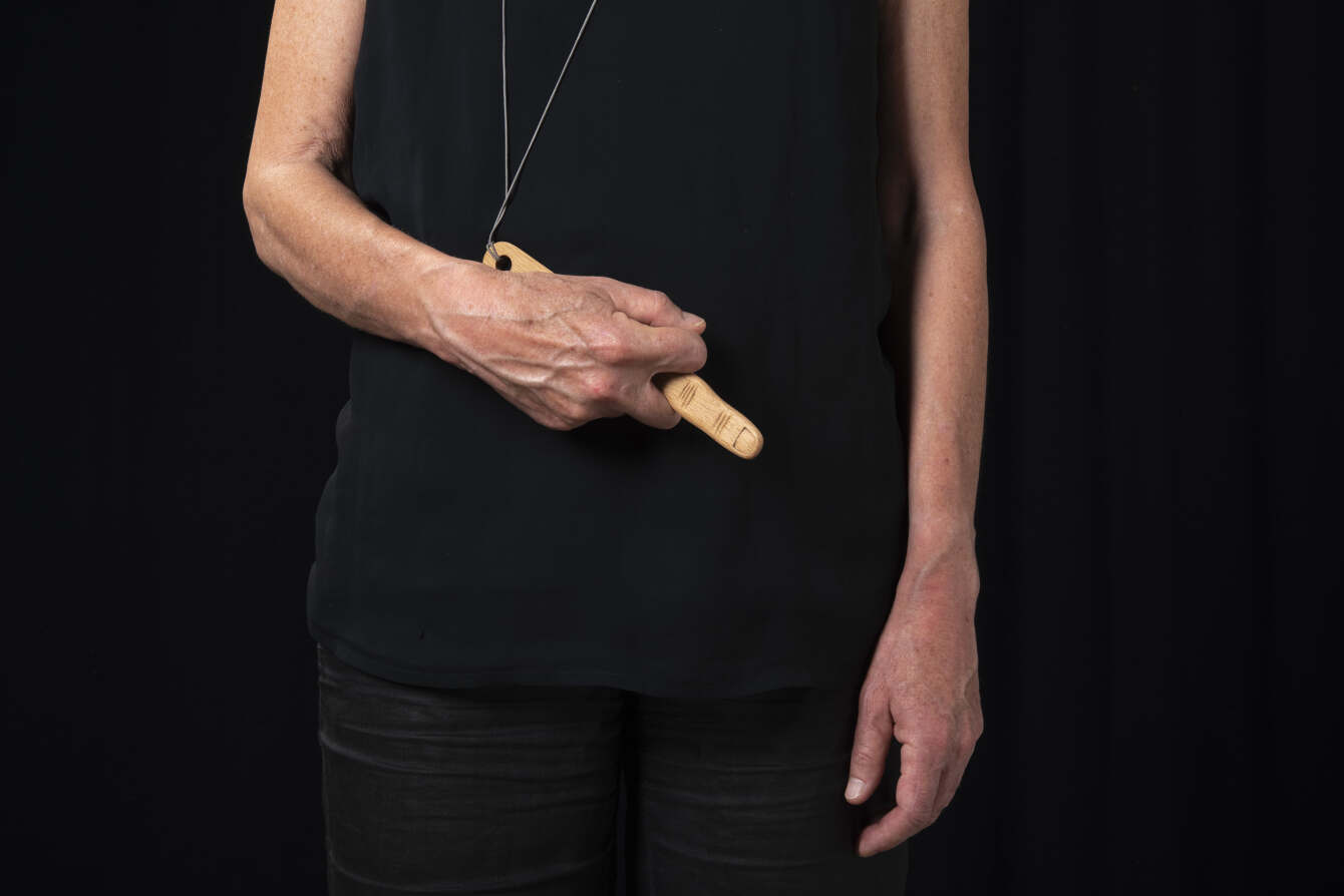 Dedos extra - Marília Maria Mira