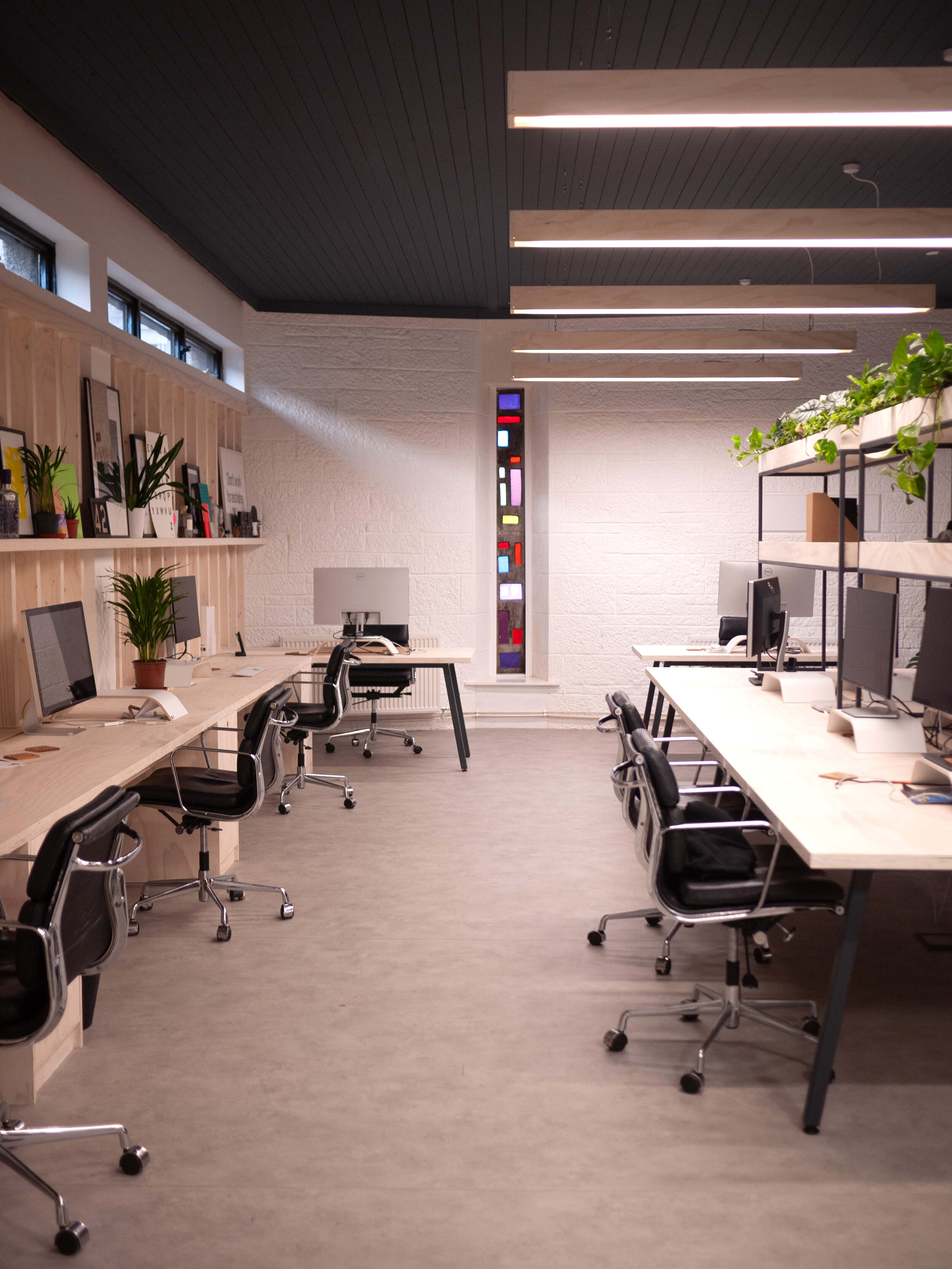 FORTYTWO STUDIO - polka