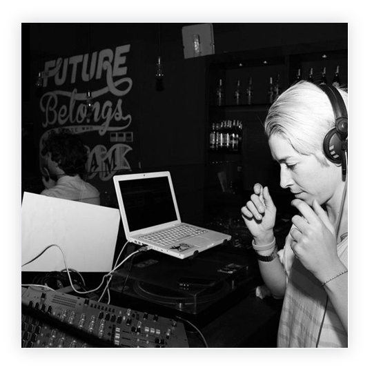 LETTERING WALL AT LIVE ROOM PROJECT - Joan Tarragó illustrator, artist ...