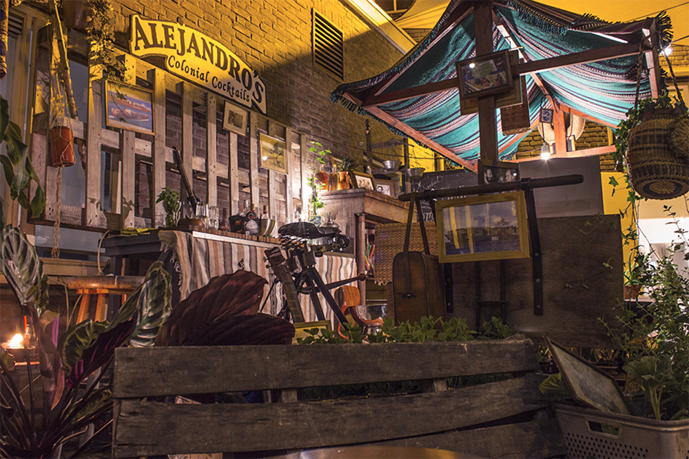 Colonial Cocktails - www.alejandroceron.com