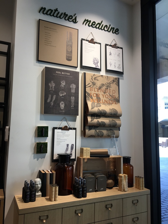 Retail Store Visual Displays - Tiffany Blaise
