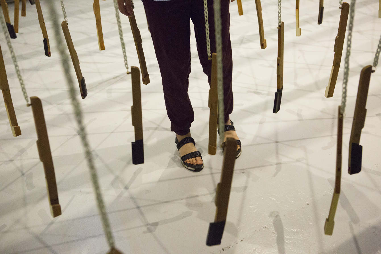 Pendulum Piano - o'_'o