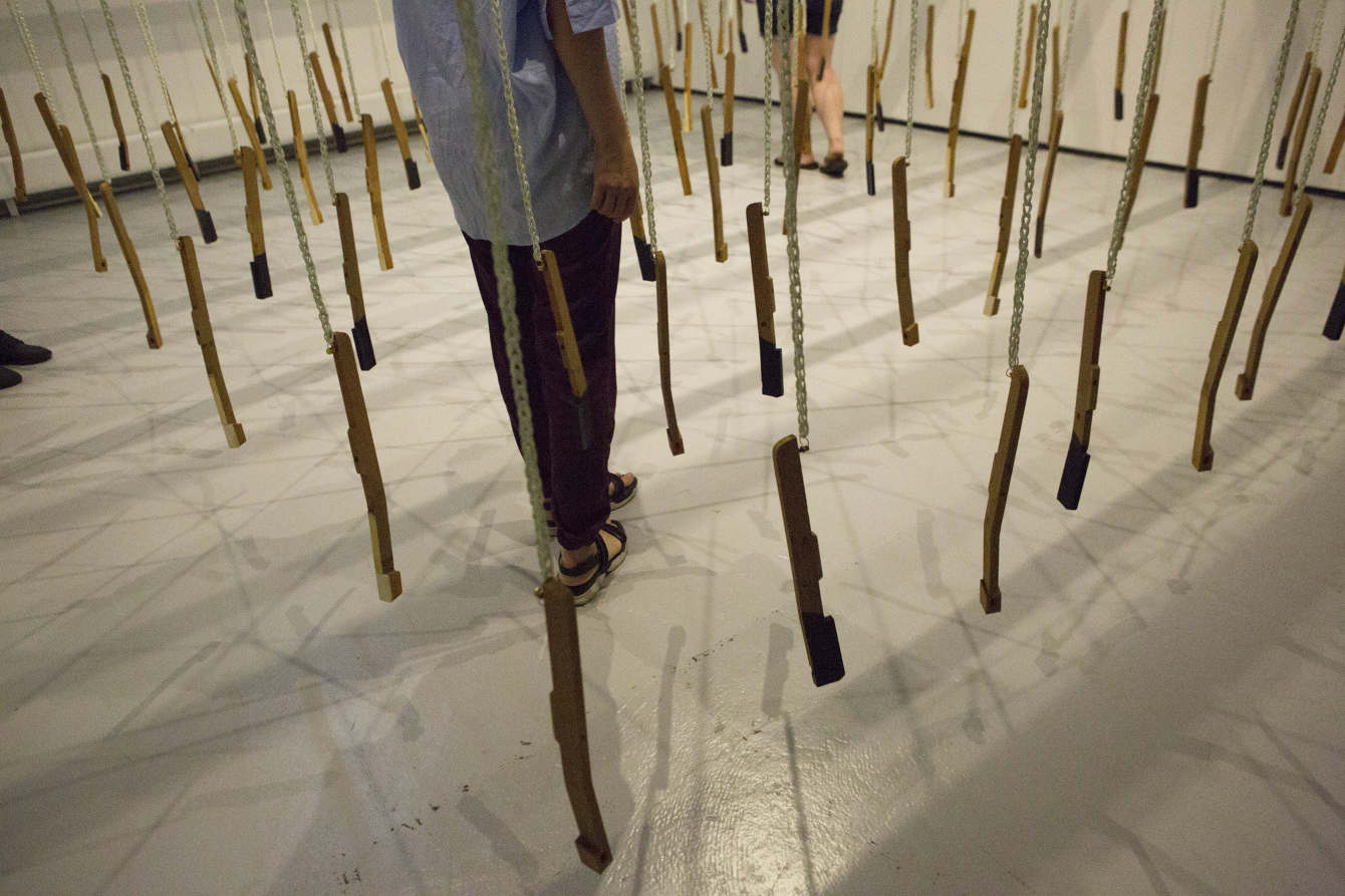 Pendulum Piano - o'_'o