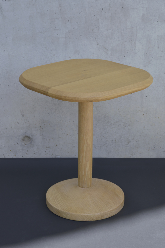 Bisel side table - Sara de Campos