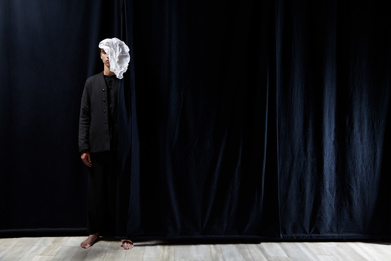 Hiding - Alice Brunello Luise photography
