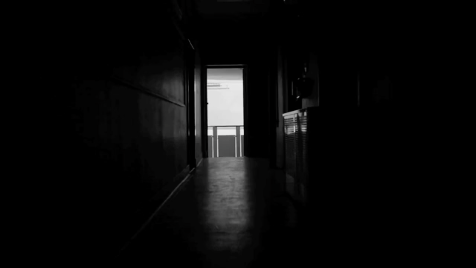 5 Sorelle Di Silenzio - Nicolas Mezger, Director